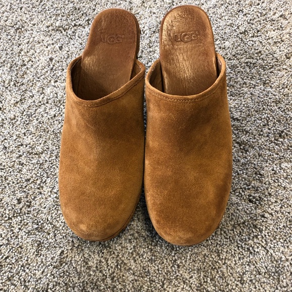 UGG | Shoes | Ugg Tan Suede Clogs Sz8 | Poshmark